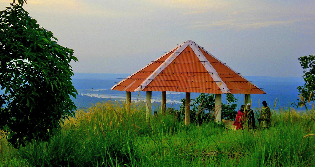 Vilangan Hills ; 'Oxygen Jar' of Thrissur : VIDEO - Aanavandi Travel Blog